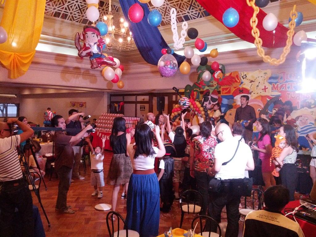 farleyfamily.net » 1st Year Birthday Party Filipino Style